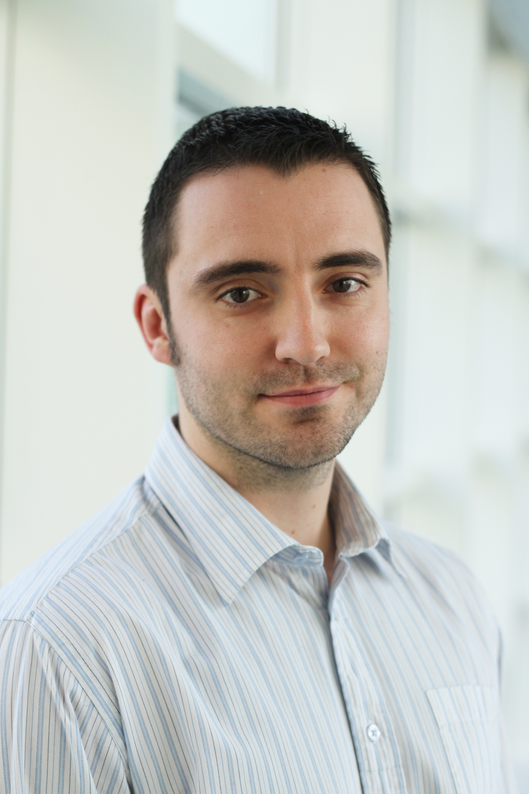 Interview: NPL's Dr Andrew Pollard talks graphene | Hiswai